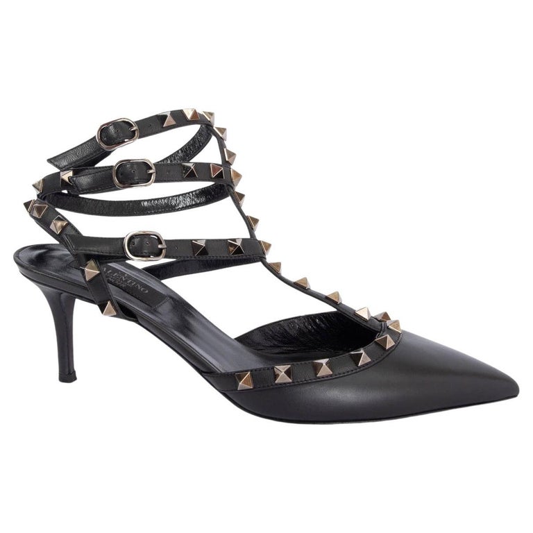 VALENTINO black leather ROCKSTUD CAGED Pumps Shoes 38.5 For Sale at 1stDibs