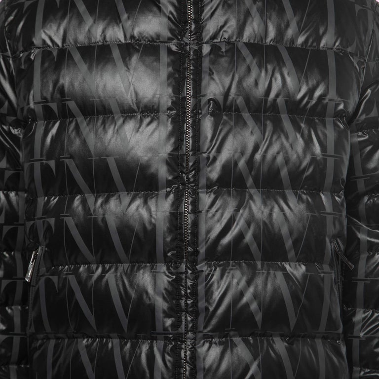Valentino Black Synthetic VLTN Logo Puffer Jacket XL For Sale at 1stDibs