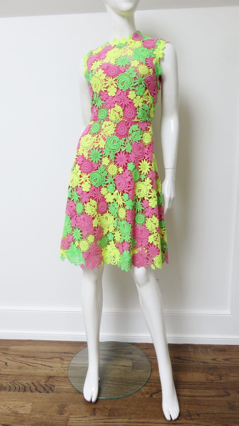 Valentino Flower Lace Silk Dress For Sale at 1stDibs