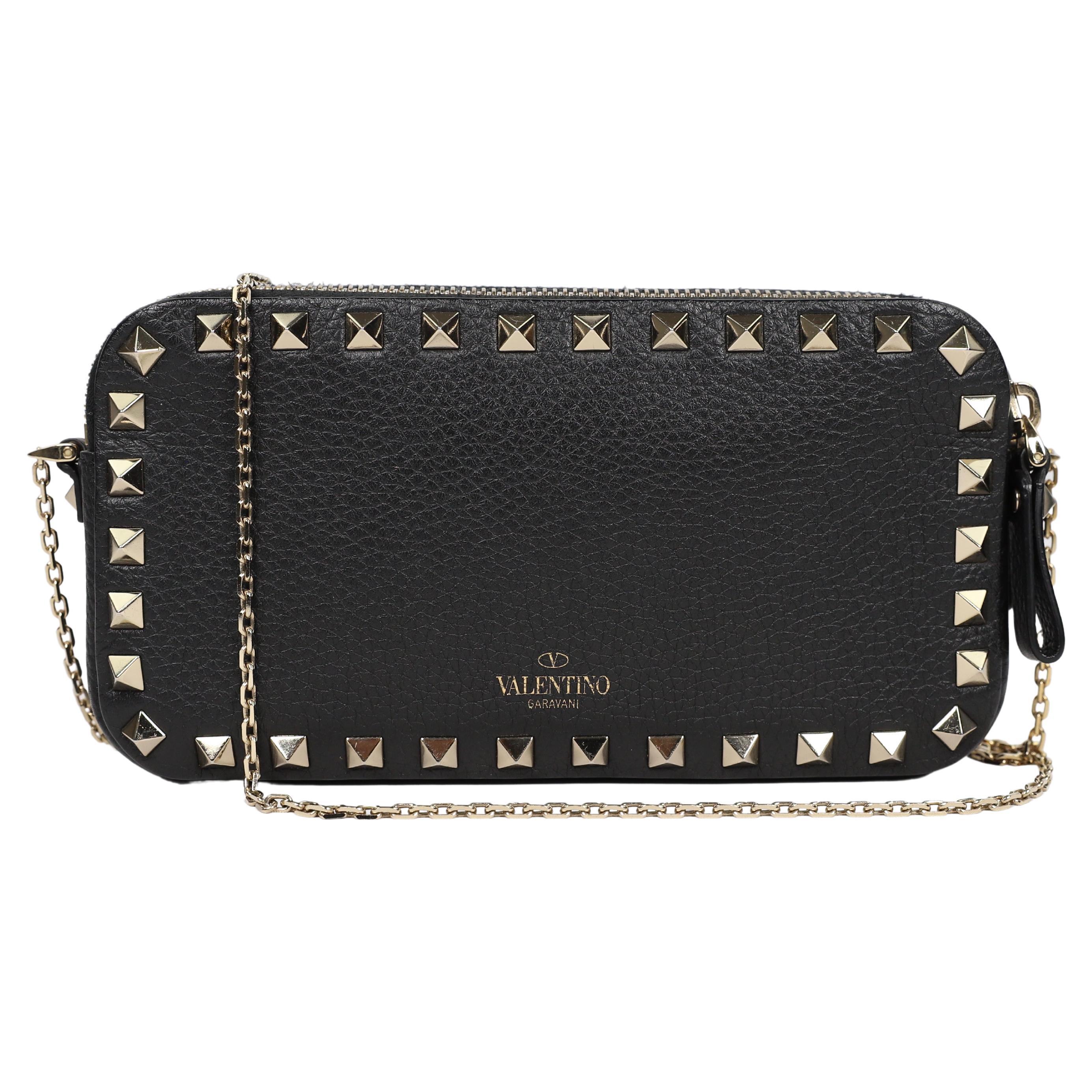 Valentino Garavani Rockstud leather handbag For Sale at 1stDibs