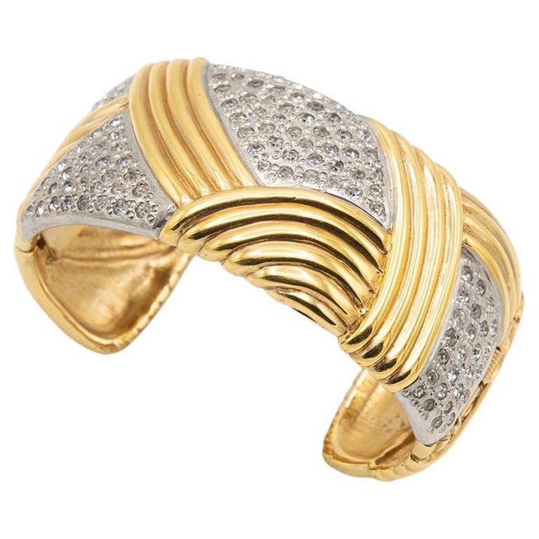 Valentino gold-plated clamp bracelet and starss For Sale at 1stDibs