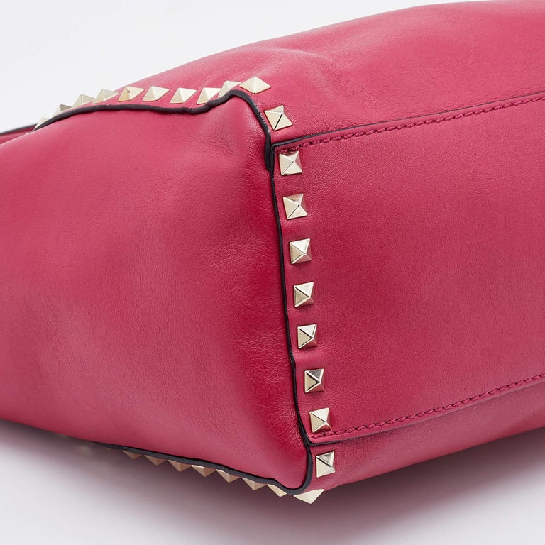 Valentino Magenta Leather Rockstud Trapeze Tote For Sale at 1stDibs