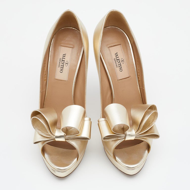 Valentino Metallic Gold Leather Bow Peep Toe Platform Pumps Size 36.5 ...