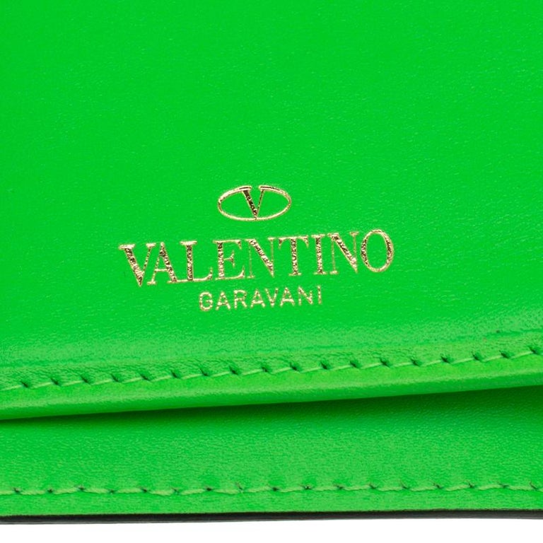 Valentino Neon Green Leather Rockstud Trifold Wallet For Sale at ...