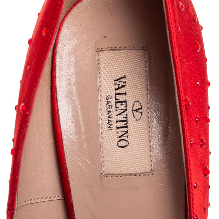 Valentino Red Satin Crystal Embellished Peep Toe Platform Pumps Size 41 ...