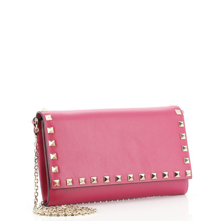 Valentino Rockstud Wallet On Chain Leather For Sale at 1stDibs