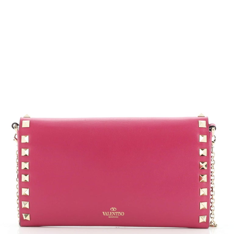 Valentino Rockstud Wallet On Chain Leather For Sale at 1stDibs