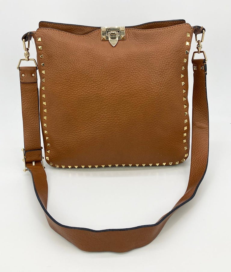 Valentino Tan Rockstud Flip Lock Hobo Bag For Sale at 1stDibs