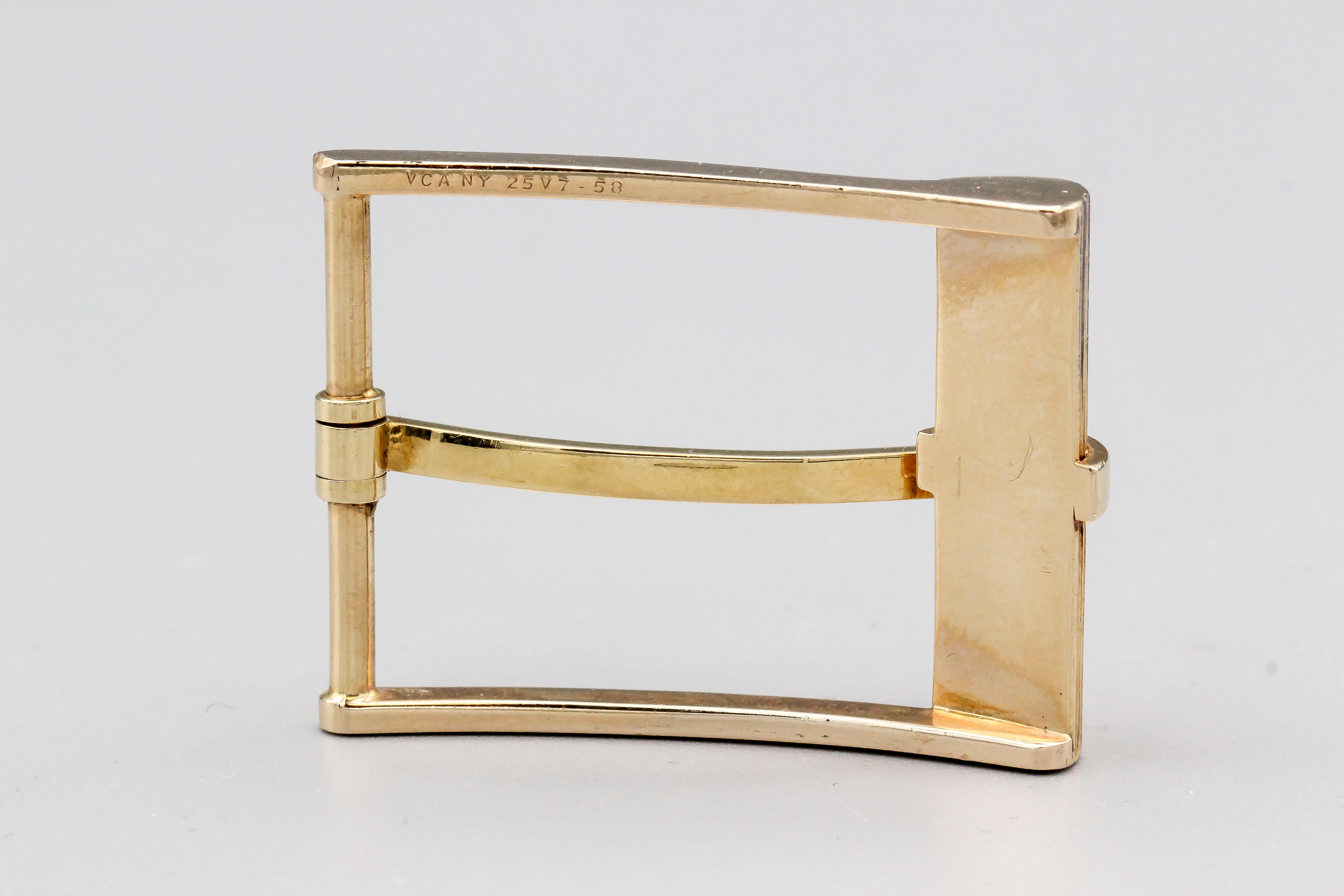 Van Cleef and Arpels 14k Yellow Gold Batonnet Belt Buckle For Sale at ...