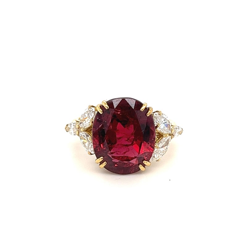 Van Cleef and Arpels No Heat Oval-Cut Ruby 18k Yellow Gold GRS ...
