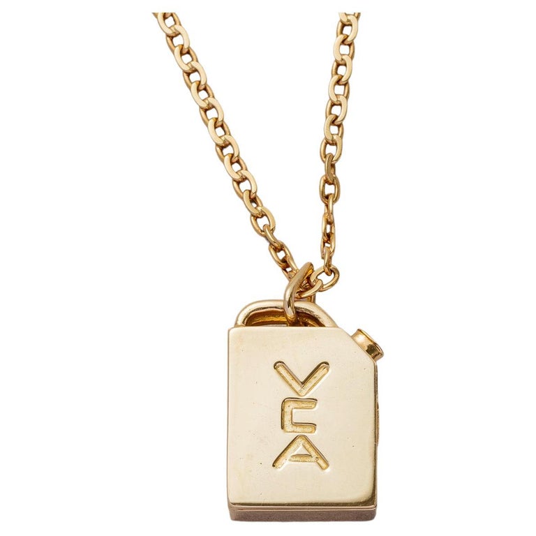 Van Cleef and Arpels 18 Carat Gold Gass Tank Locket Pendant and Chain ...