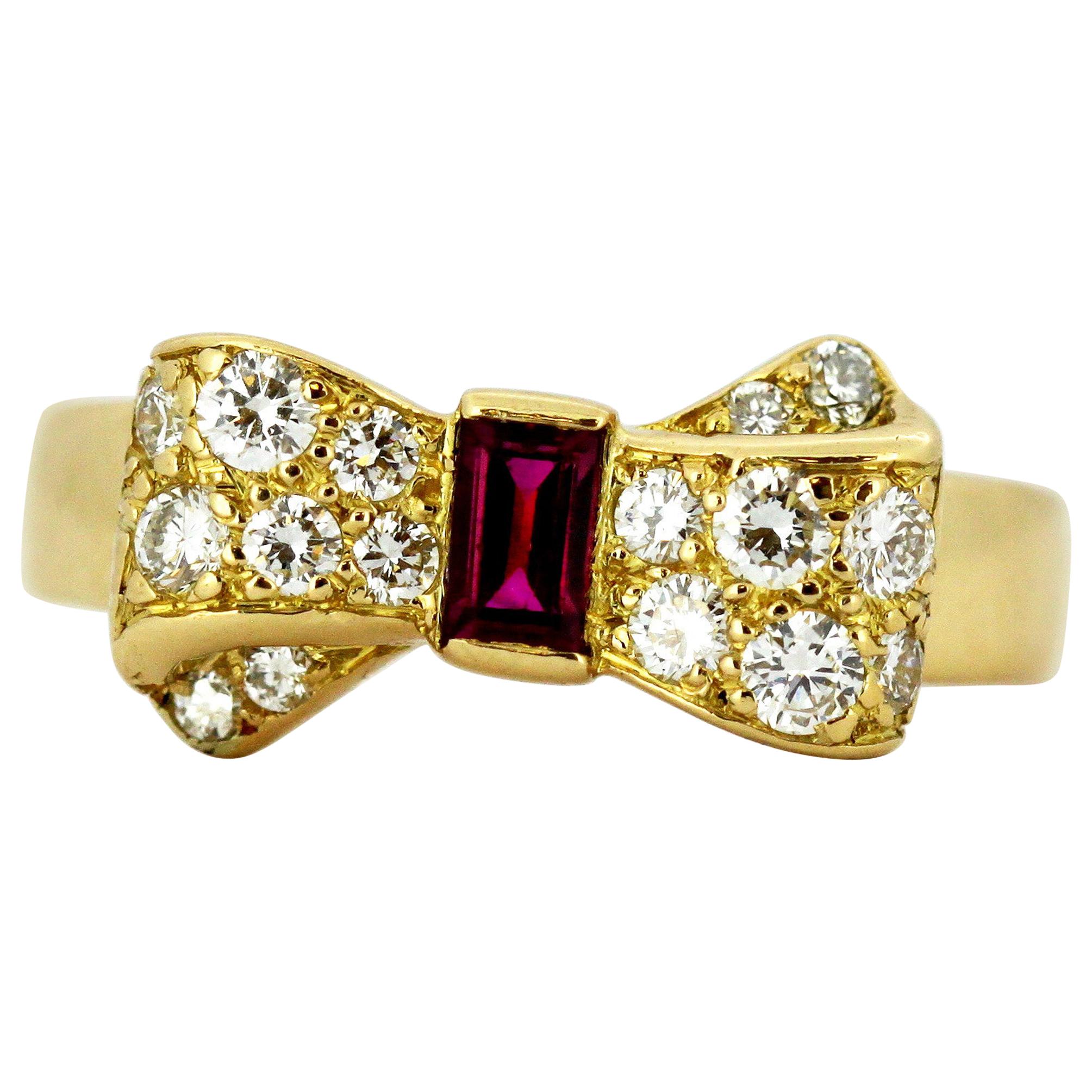 Van Cleef & Arpels Fashion Rings - 71 For Sale at 1stdibs
