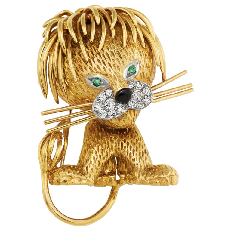 Van Cleef and Arpels 18 Karat Yellow Gold Diamond Emerald Lion Brooch at 1stDibs | van cleef ...