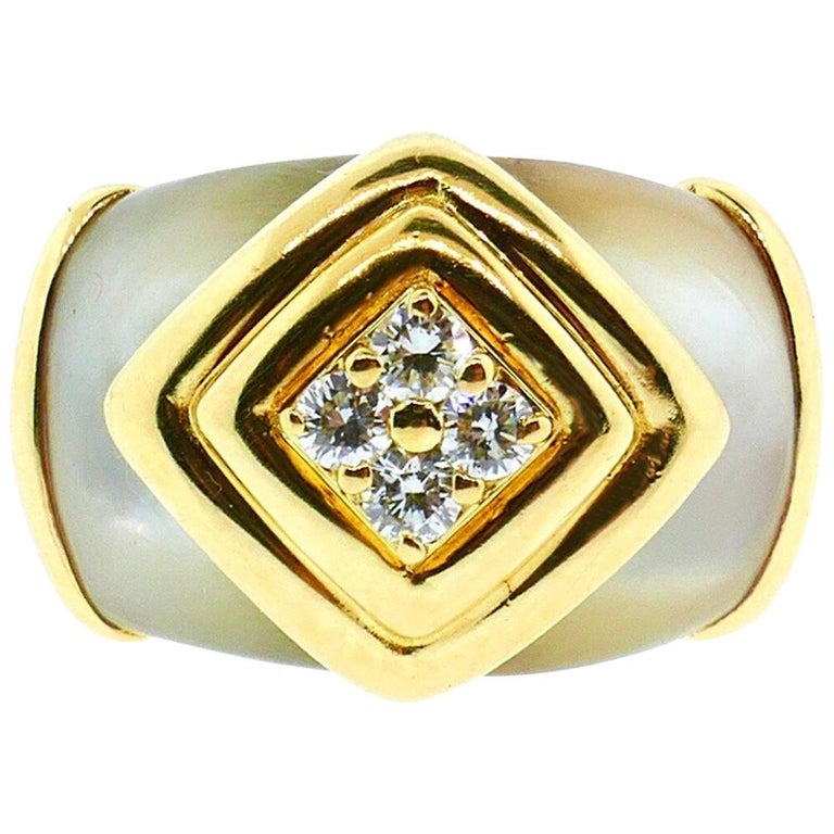 Van Cleef and Arpels 18 Karat Yellow Gold Mother of Peal Diamond Ring ...
