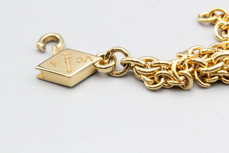 Van Cleef and Arpels 18 Karat Gold Fringe Chain Link Necklace For Sale ...