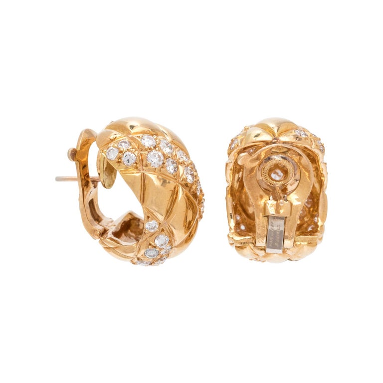 Van Cleef and Arpels 18K Yellow Gold and Diamond Earclips For Sale at ...