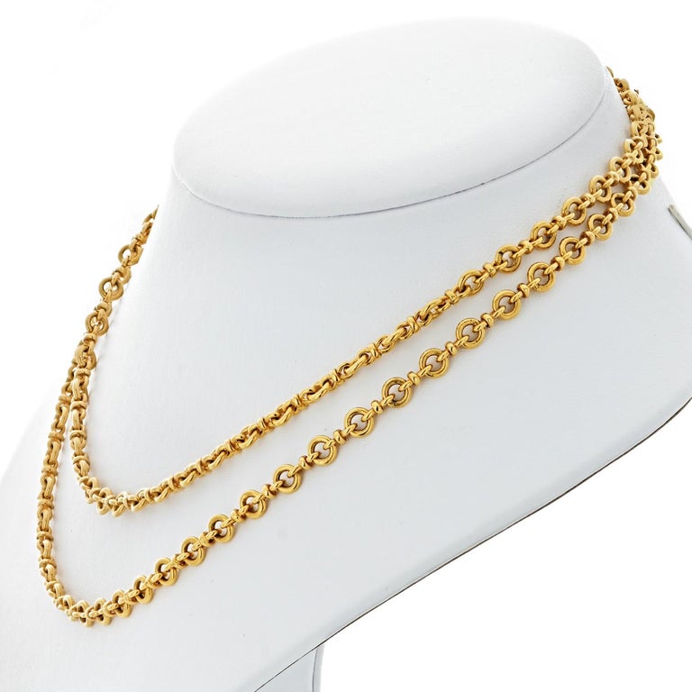 Van Cleef and Arpels 18 Karat Yellow Gold Link Chain Necklace at 1stDibs