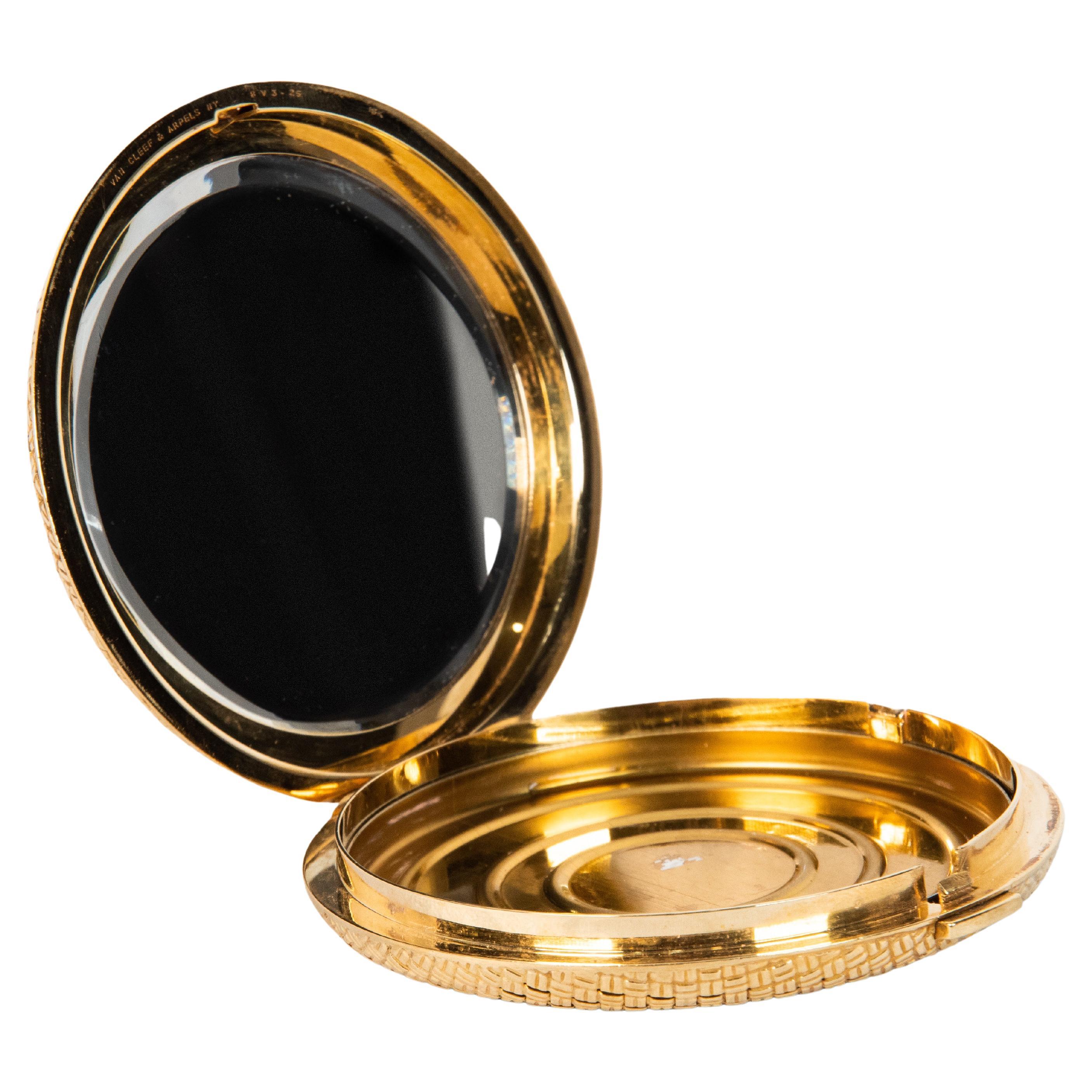 Van Cleef and Arpels Gold Necessaire Basket Weave Case For Sale at 1stDibs