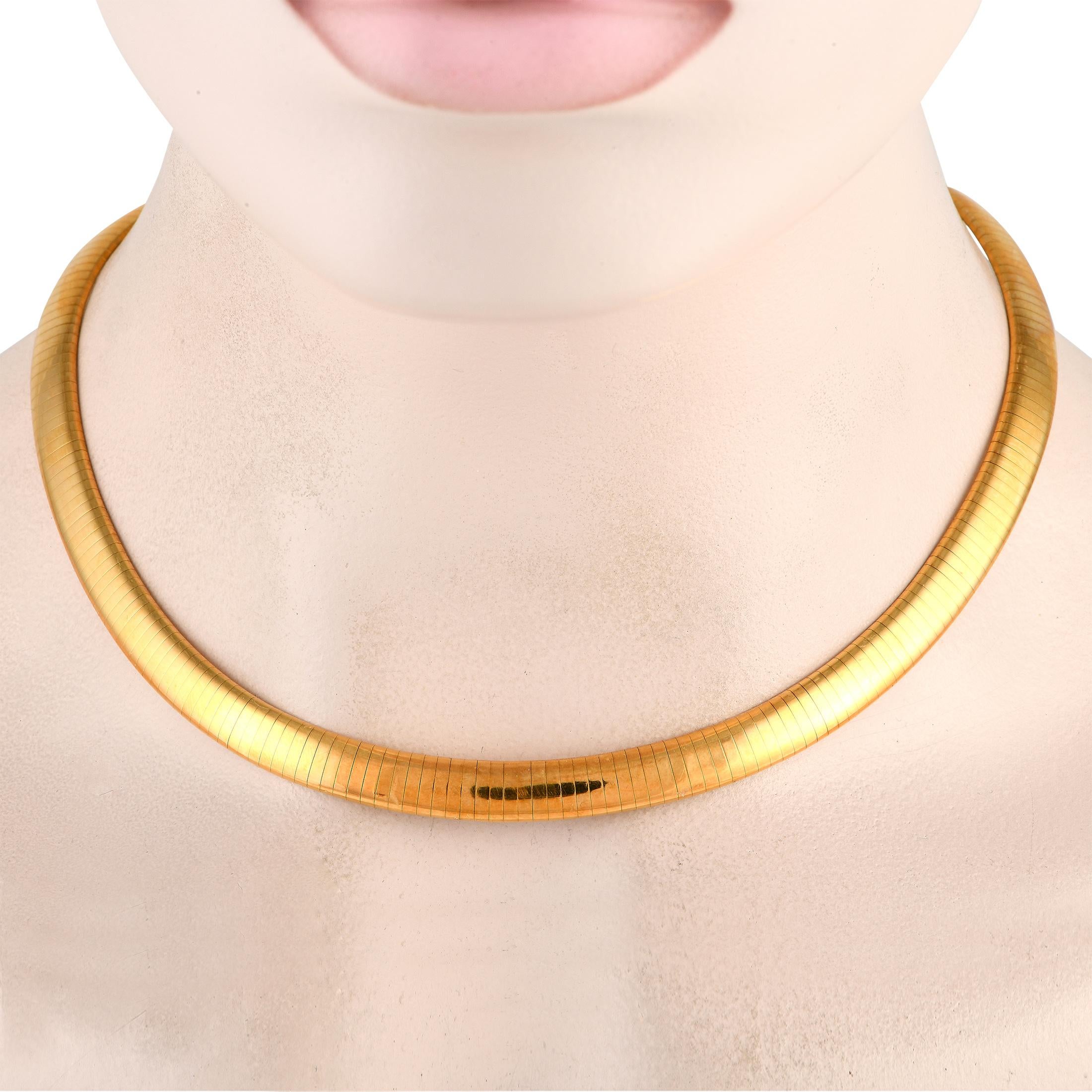 Van Cleef and Arpels 18k Yellow Gold Omega Necklace at 1stDibs