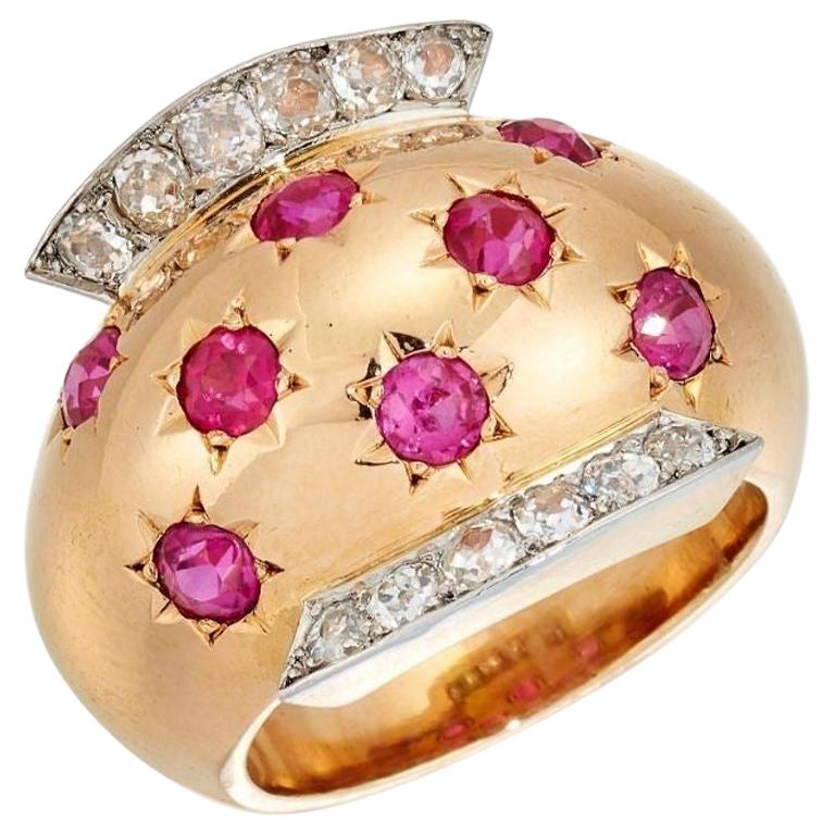 Van Cleef and Arpels, bague rétro en or avec rubis et diamants, années 1940 En vente sur 1stDibs