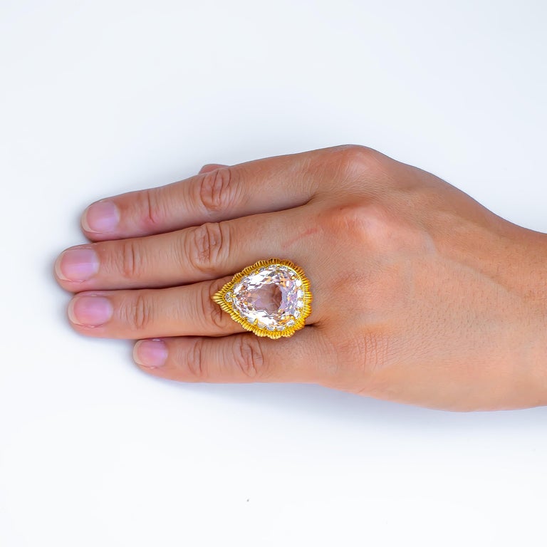 Van Cleef and Arpels 20 Carat Kunzite and 2.50 Carat Diamonds Ring 18 ...