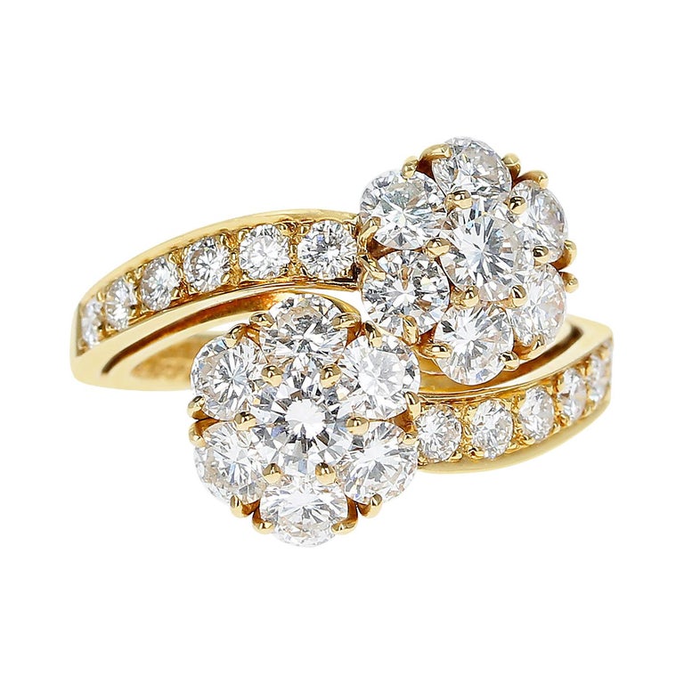 Van Cleef and Arpels 2.50 Ct. Diamonds Double Fleurette Ring For Sale at 1stDibs