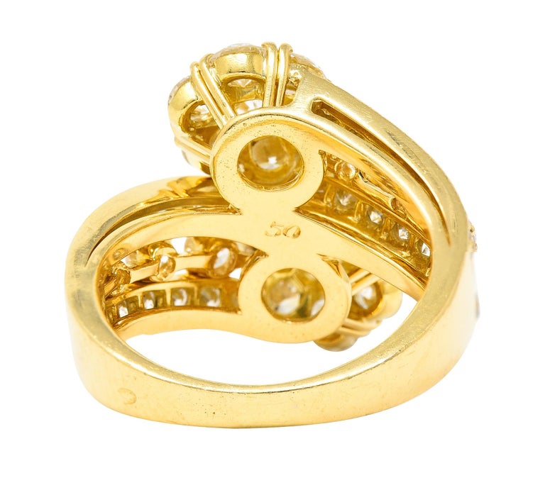 Van Cleef and Arpels 3.01 Carats Diamond 18 Karat Yellow Gold Snowflake ...