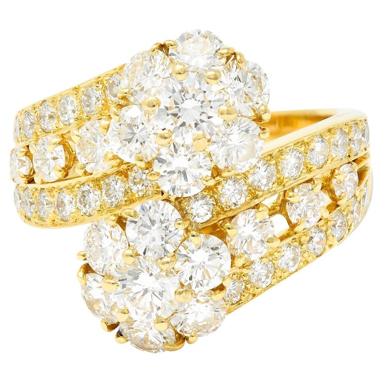 Van Cleef and Arpels 3.01 Carats Diamond 18 Karat Yellow Gold Snowflake ...
