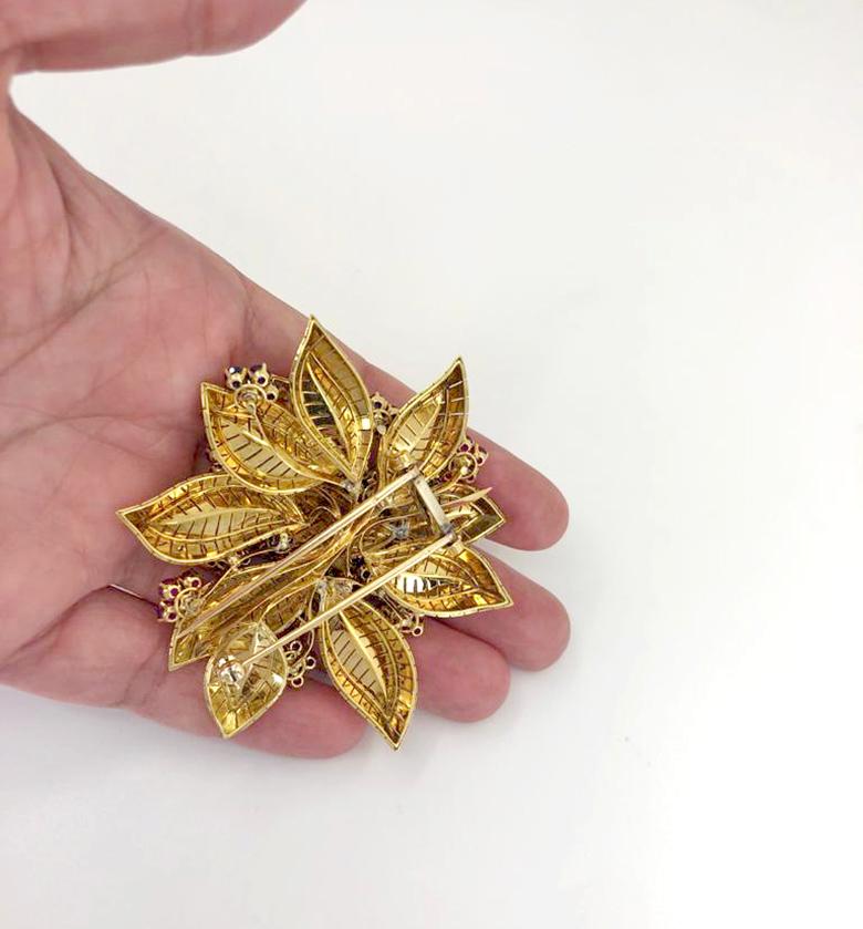 Van Cleef and Arpels Botillons Hawaii Brooch For Sale at 1stDibs