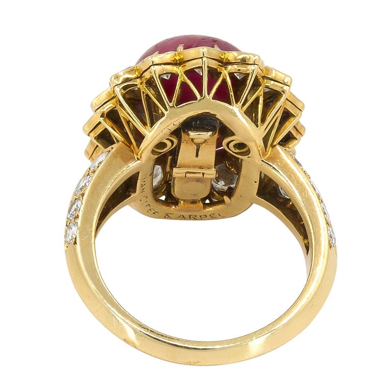 Van Cleef and Arpels Paris 1960s Vintage Cabochon Ruby Diamond Ring For Sale at 1stDibs