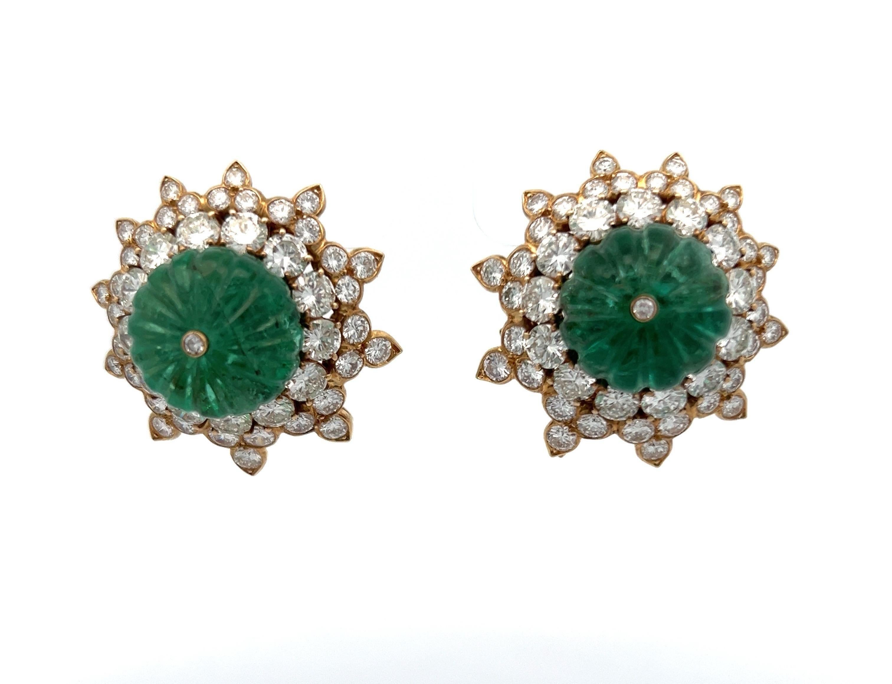 Van Cleef and Arpels Carved Emerald Earrings For Sale at 1stDibs