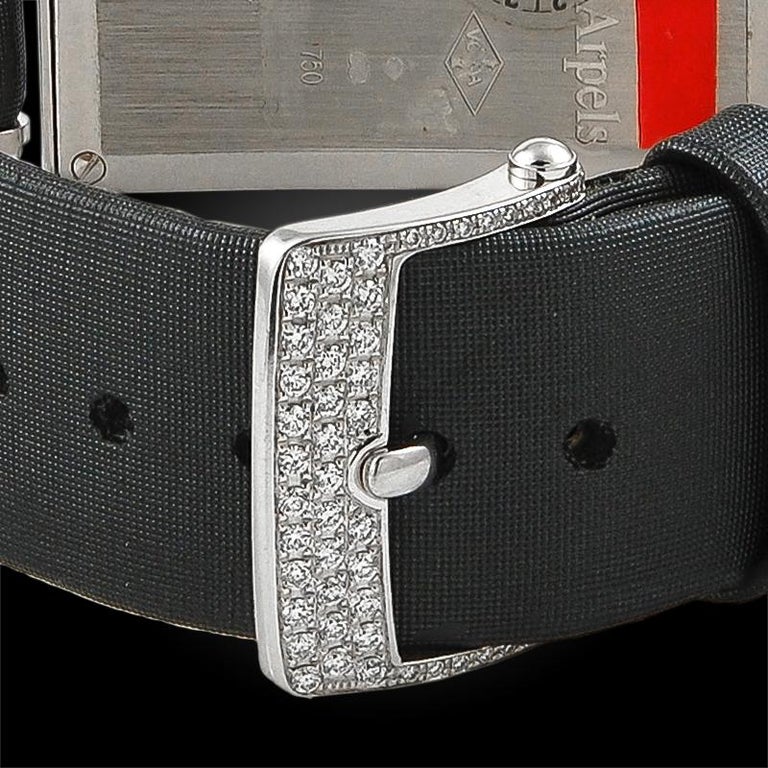 Van Cleef and Arpels Dentelle Diamond Bezel Flower Face Watch at 1stDibs