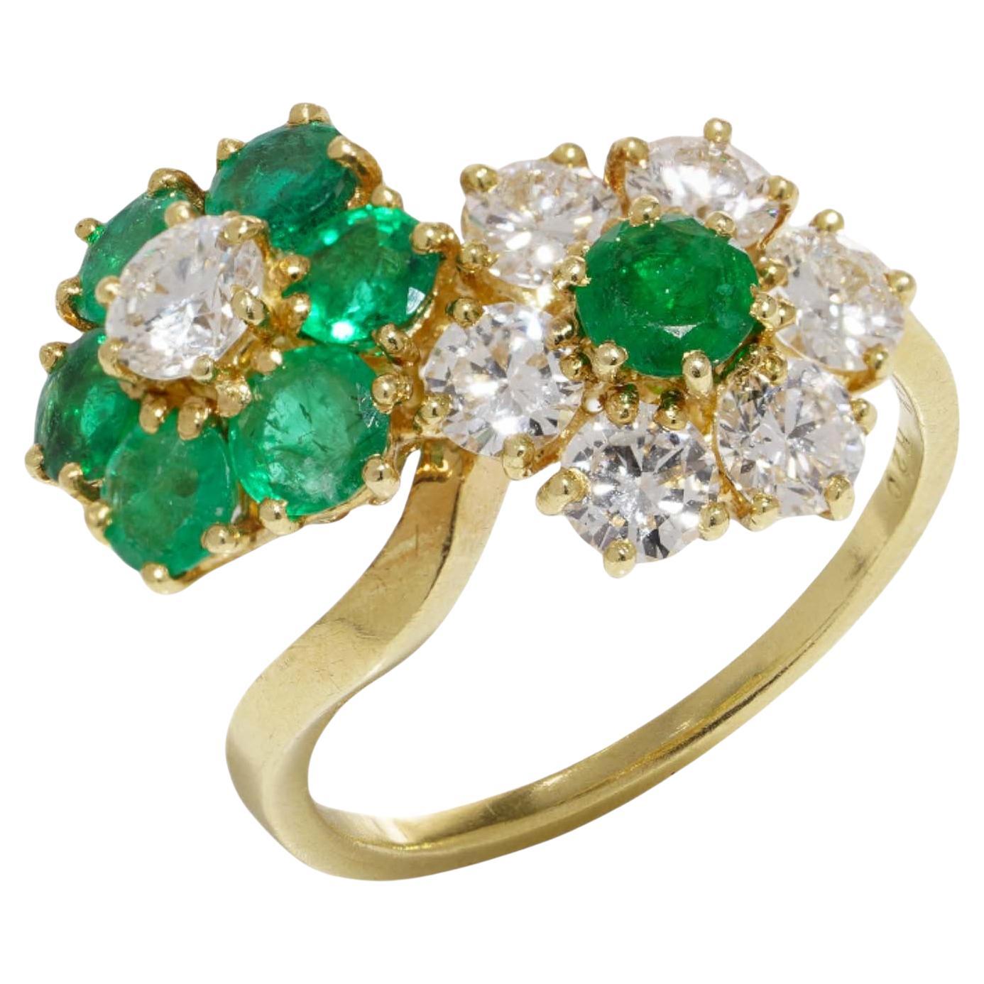 Van Cleef and Arpels Emerald and Diamond Cluster Ring, 18k For Sale at ...