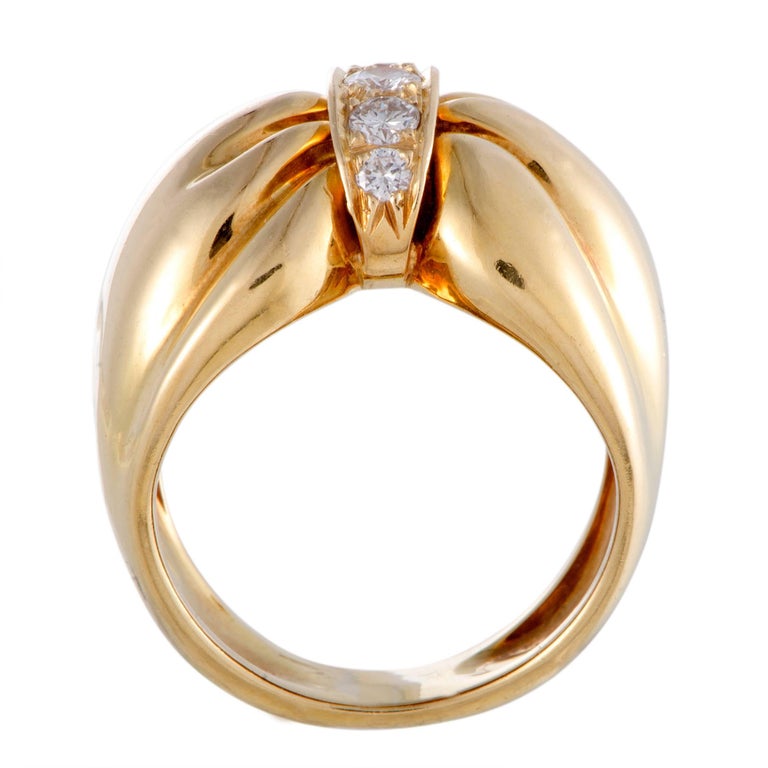 Van Cleef and Arpels Diamond and Gold Bow Band Ring at 1stDibs