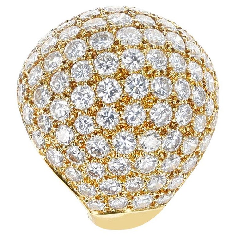 Van Cleef and Arpels Diamond Bombe Cocktail Ring, 18k For Sale at 1stDibs