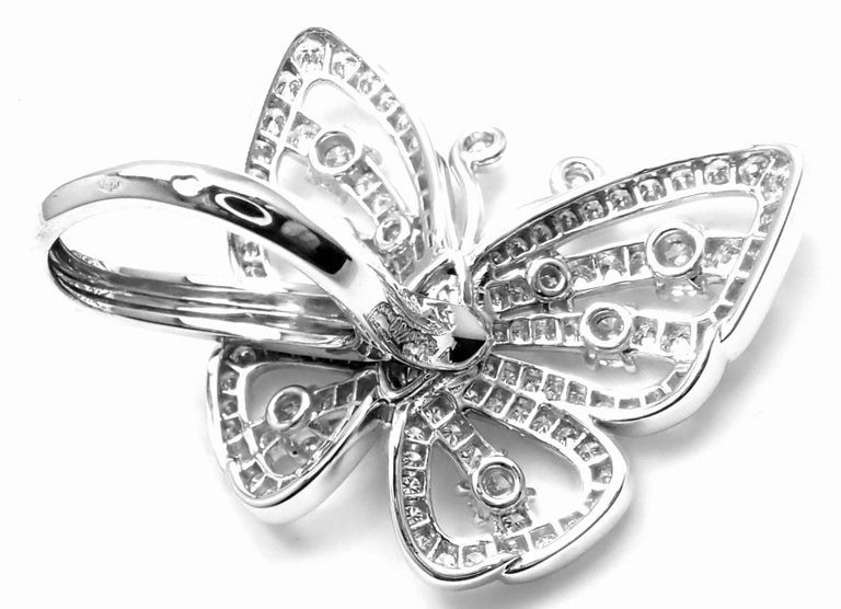 Van Cleef and Arpels Diamond Flying Butterfly Between Finger White Gold ...