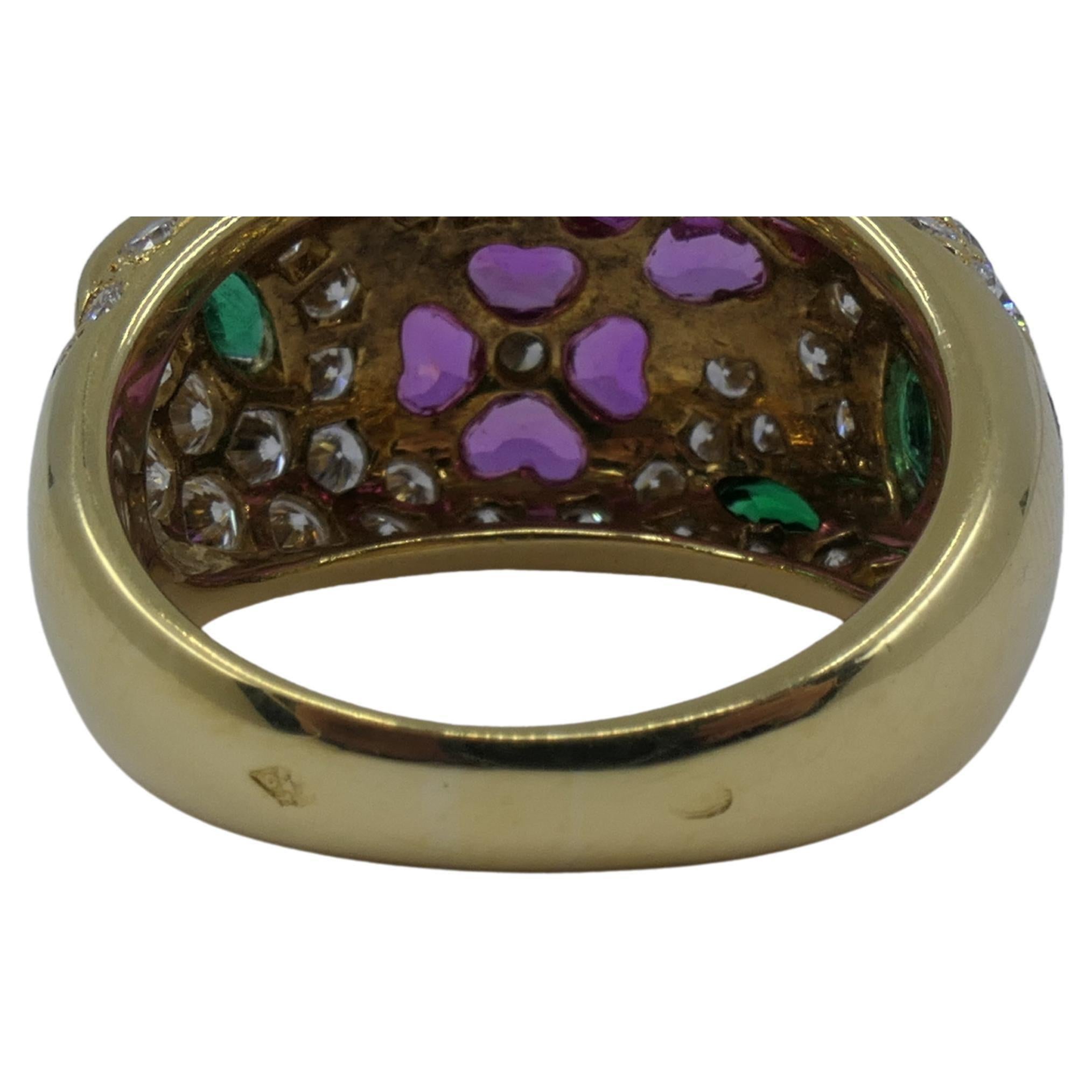 Van Cleef and Arpels Diamond Ring Gemstones Flower Design For Sale at ...