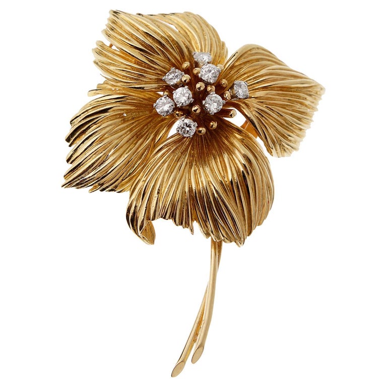 Van Cleef and Arpels Flower Diamond Gold Brooch at 1stDibs