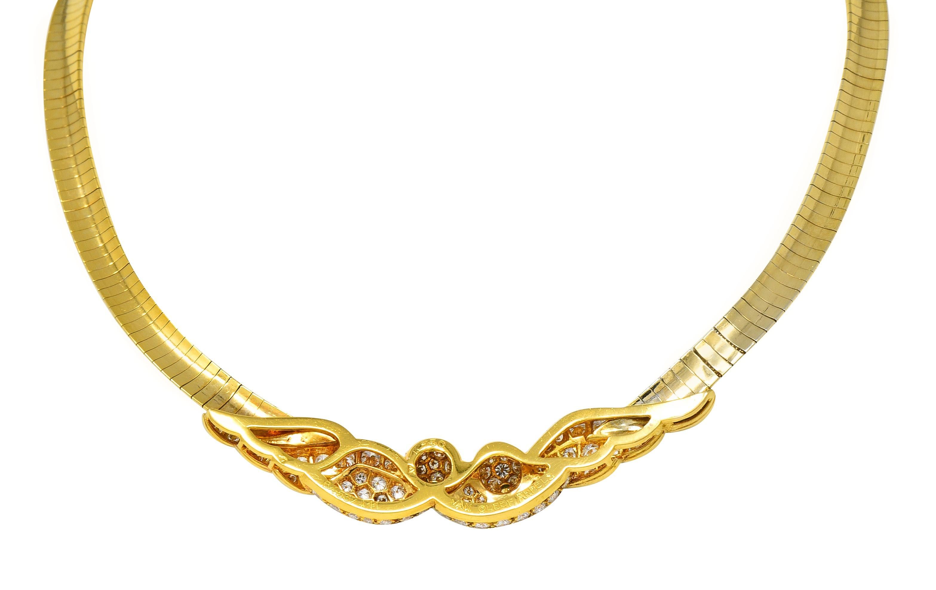 Van Cleef and Arpels French Diamonds Emerald 18 Karat Gold Love Bird ...