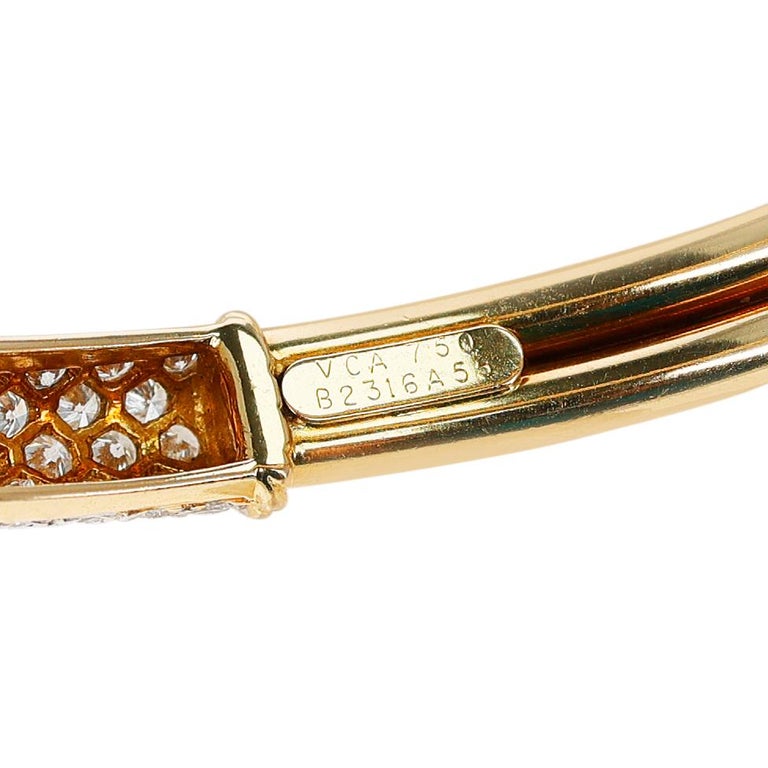 Van Cleef and Arpels Gold and Diamond Bangle, 18k For Sale at 1stDibs