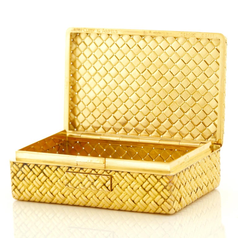 Van Cleef and Arpels Gold Box at 1stDibs