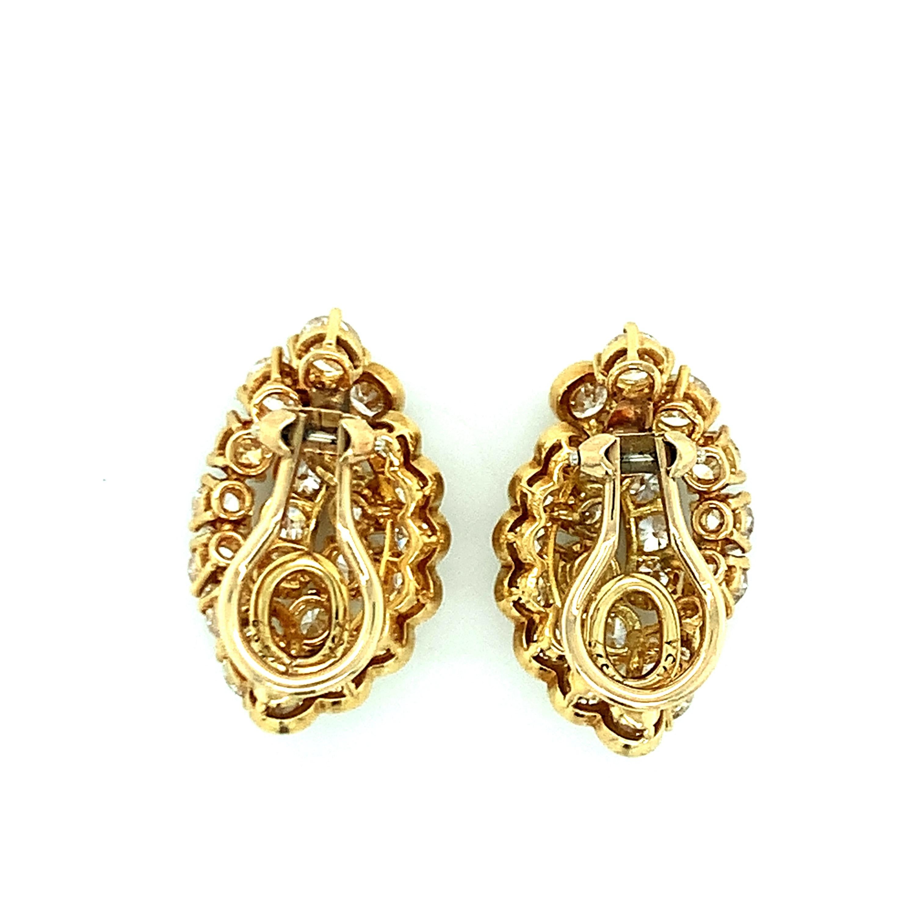 Van Cleef and Arpels Gold Diamond Earrings For Sale at 1stDibs