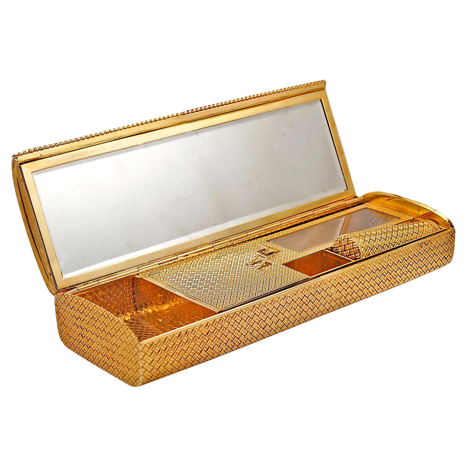 Van Cleef and Arpels Gold Necessaire Basket Weave Case For Sale at ...