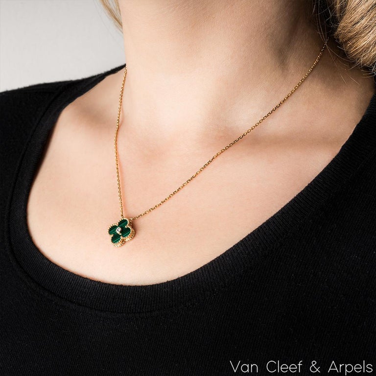 Van cleef malachite pendant store