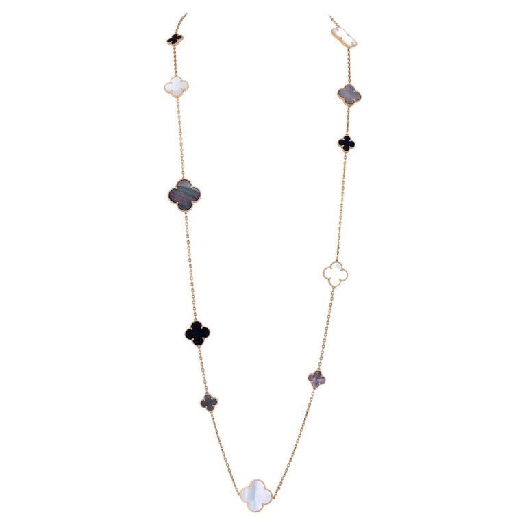 Van Cleef and Arpels Collier Magic Alhambra à 16 motifs en nacre En ...