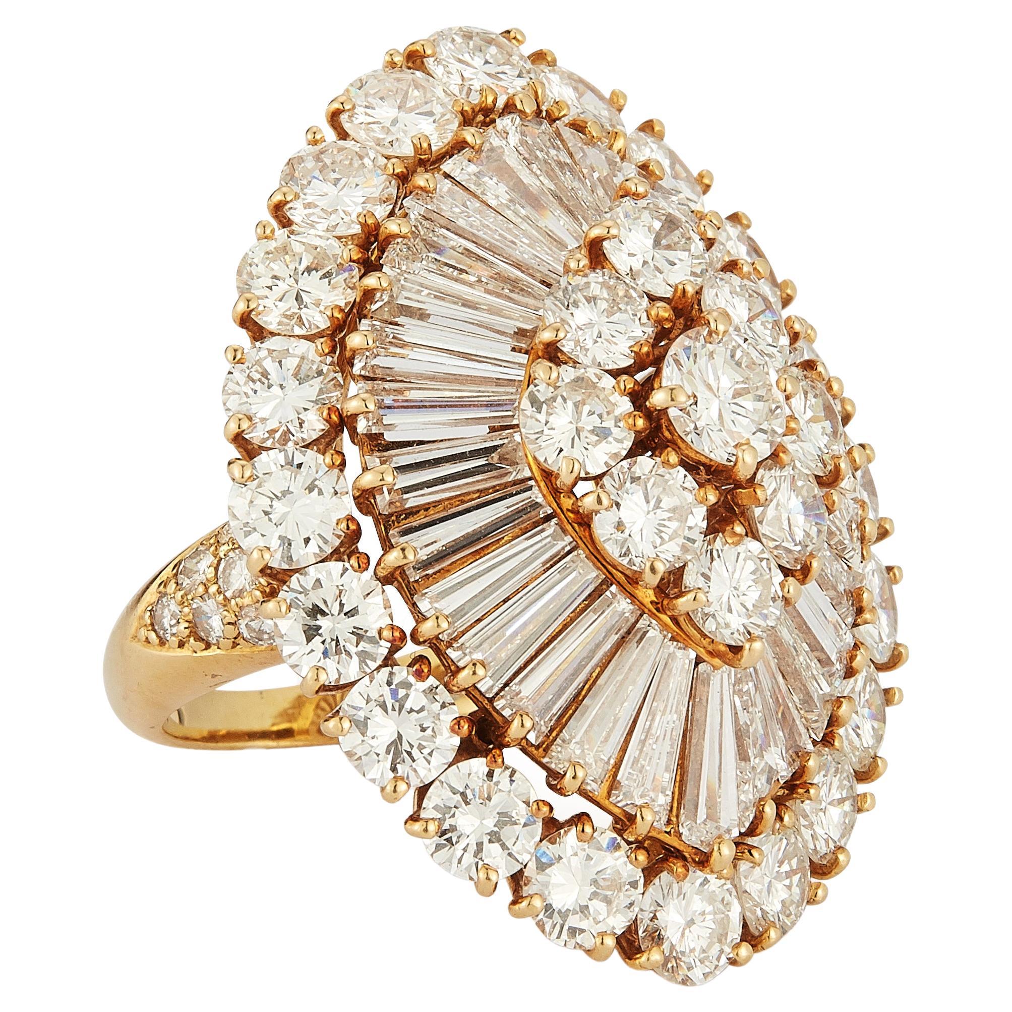 VAN CLEEF and ARPELS Gold, Diamond and Ruby Lion head Ring at 1stDibs