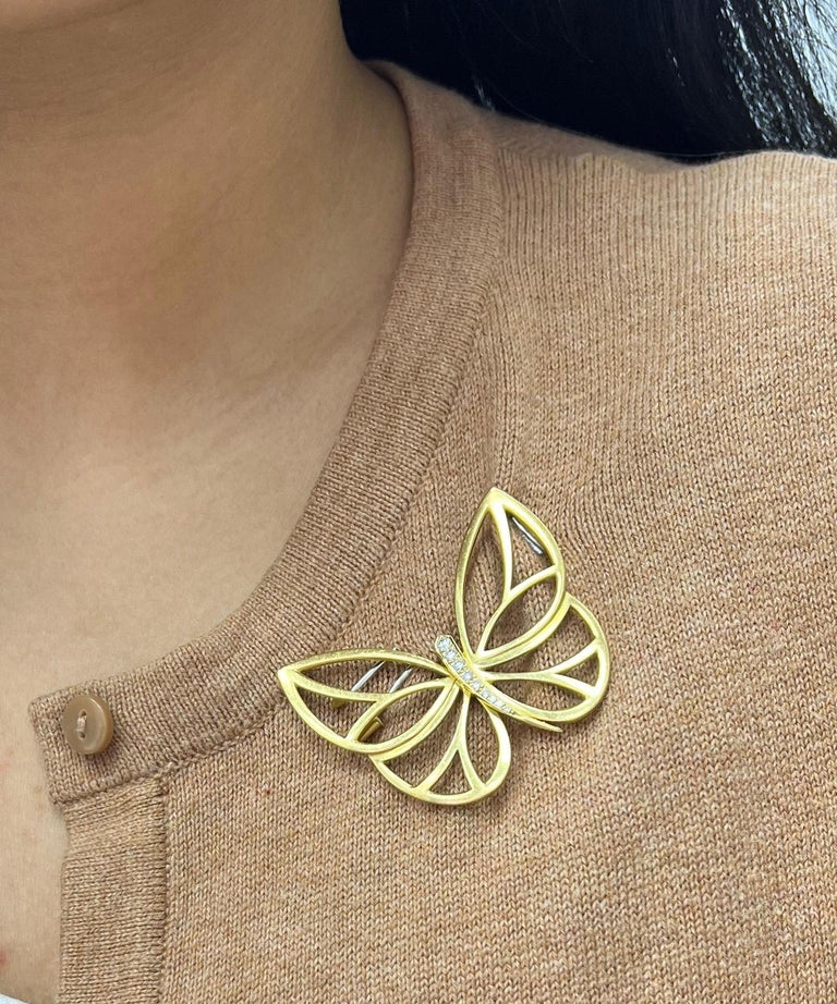 Van Cleef and Arpels Papillon Diamond Butterfly Brooch For Sale at 1stDibs