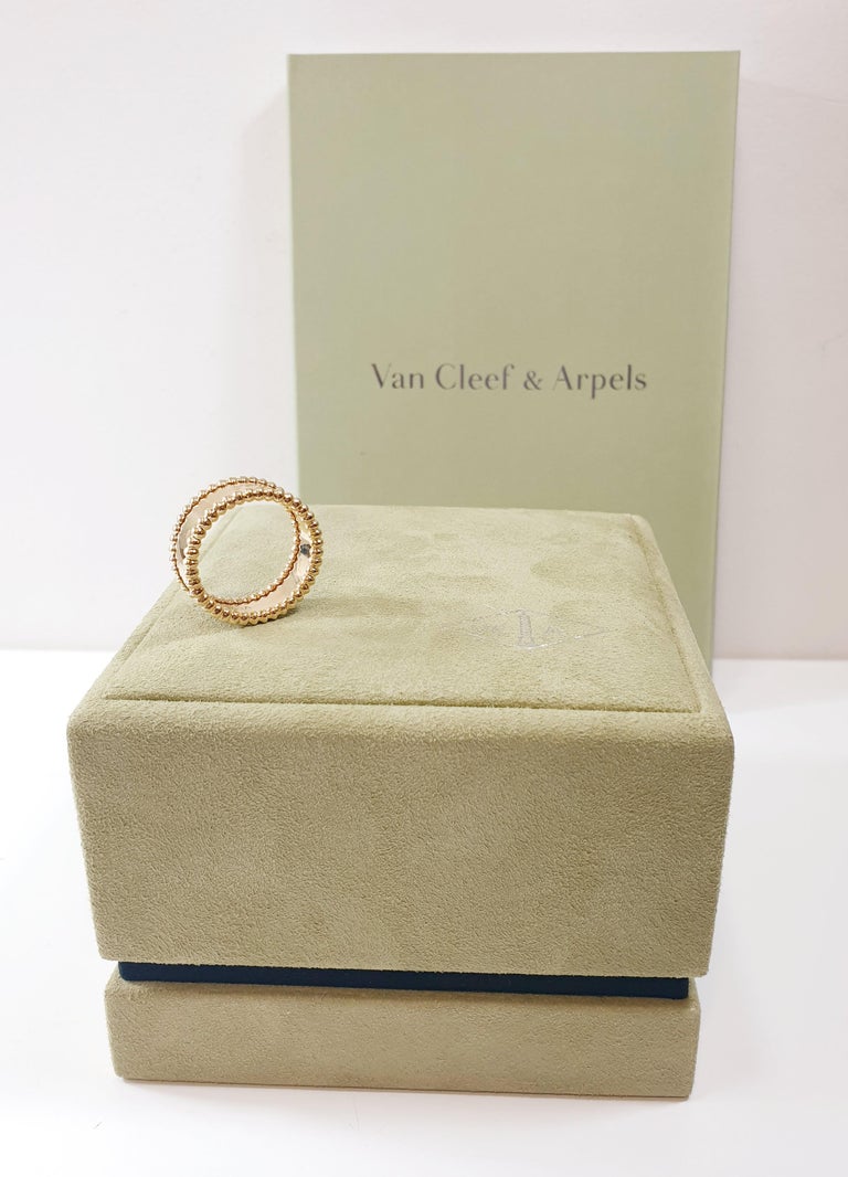 Van Cleef and Arpels Perlée Signature Statement Ring in 18k yellow gold ...
