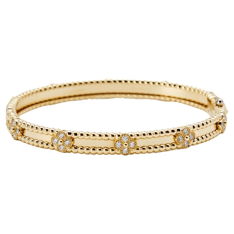 Van Cleef and Arpels Perlée Sweet Clovers Diamonds 18k Medium Model ...