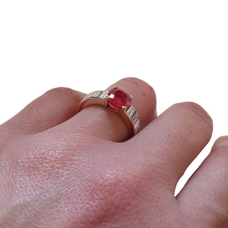 Van Cleef and Arpels Red Spinel ring in 18k and baguette diamonds, EU50 ...